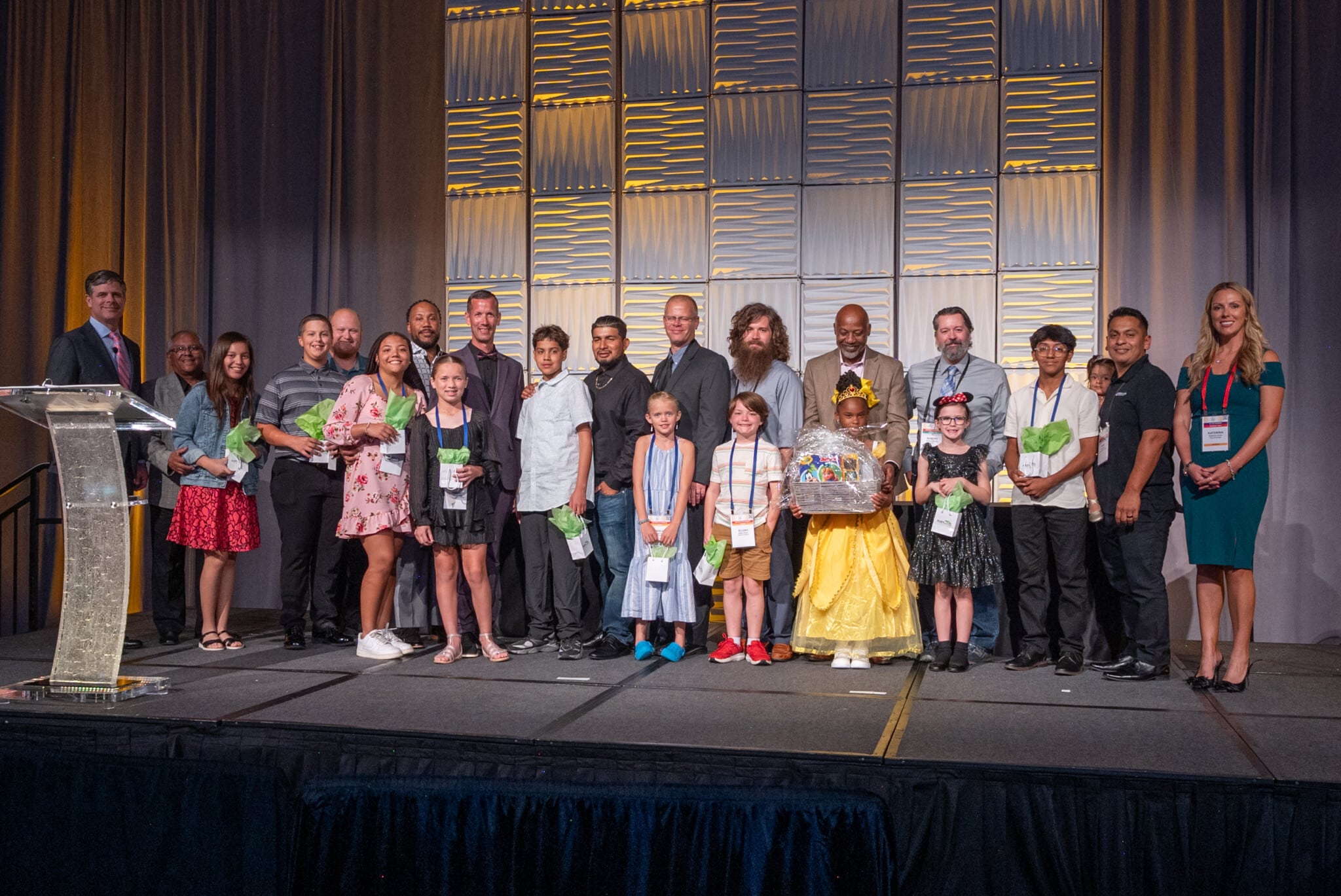 Fleet Advantage Highlights Key Contributions to Foodservice ...